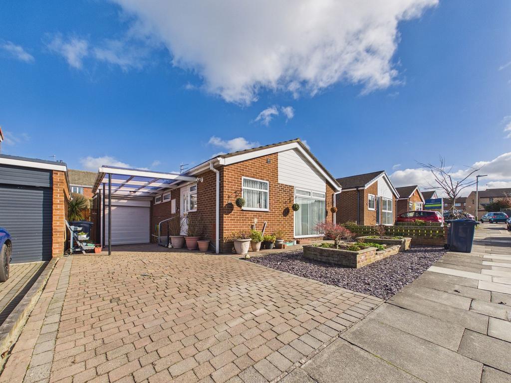 Longwood Close, Sunniside, NE16 3 bed detached bungalow for sale - £245,000