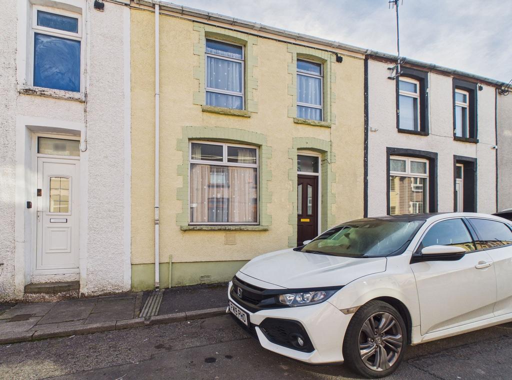 Bishop Street, Abertillery, NP13 3 bed terraced house for sale - £70,000