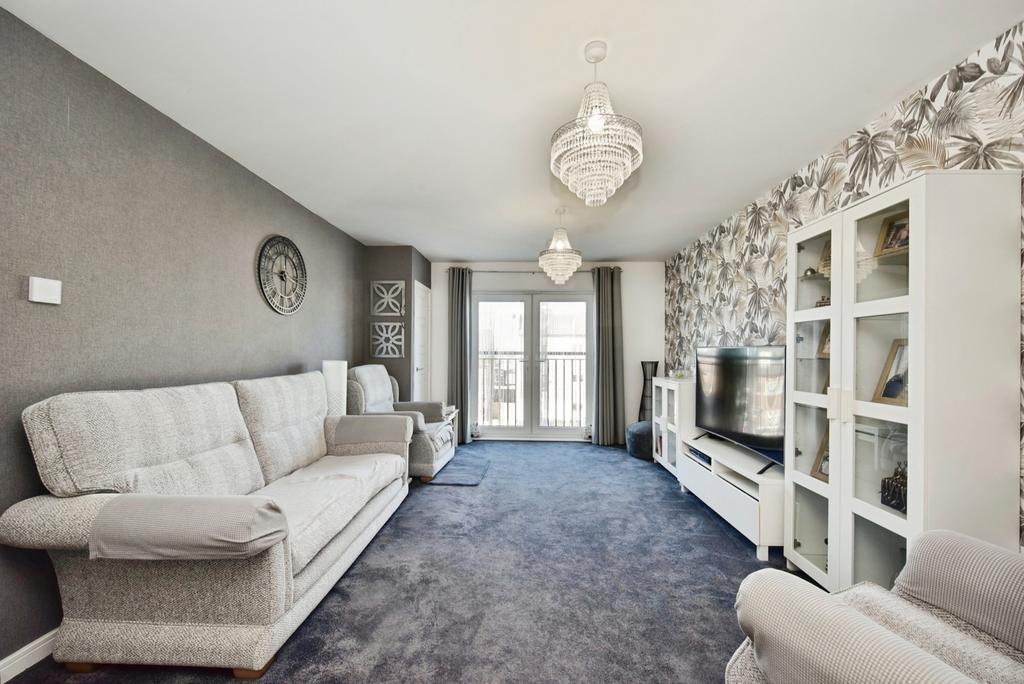Redgrove House, Rapson End... 1 bed flat for sale - £170,000