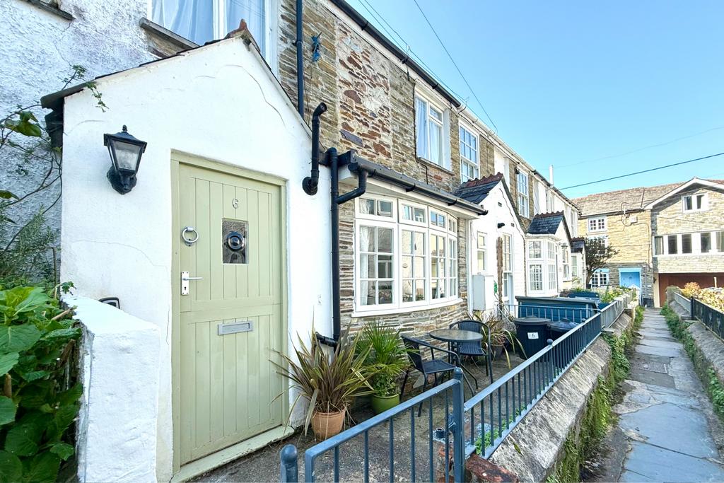 Grove Place, Padstow, PL28 2 bed cottage for sale - £335,000