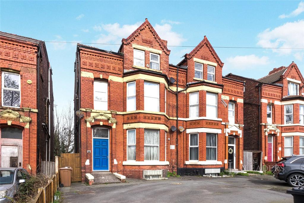 Balliol Road, Bootle, L20 2 bed flat - £750 pcm (£173 pw)