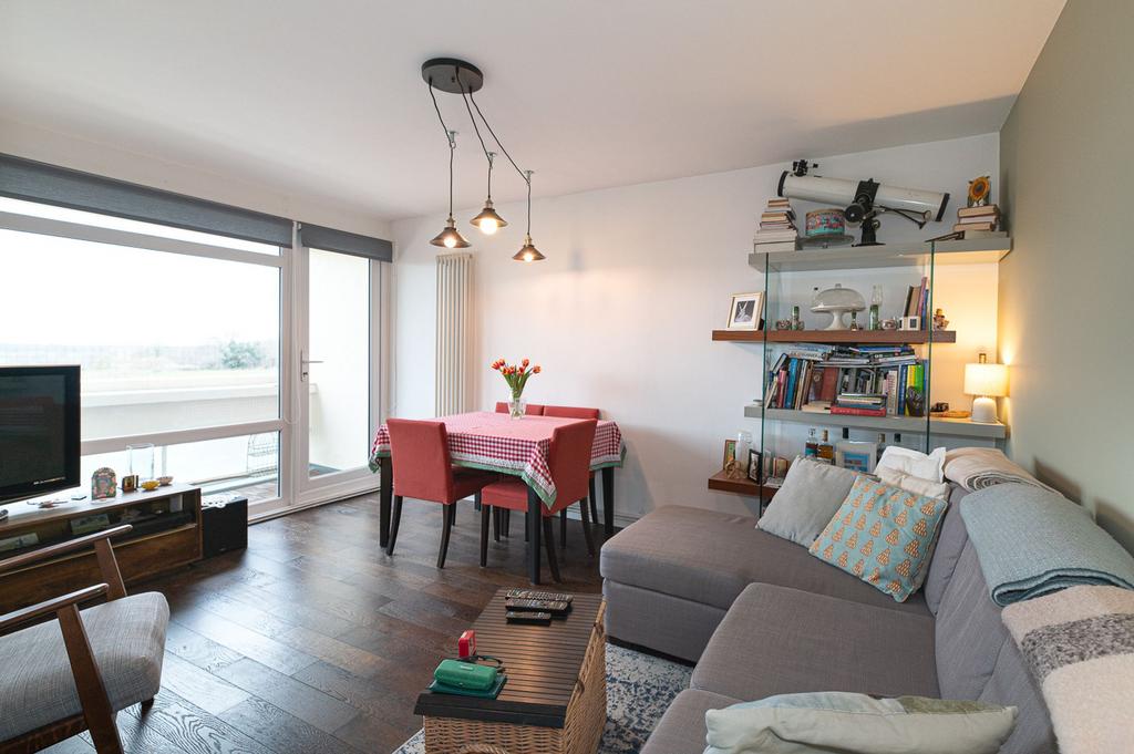 Fontley Way, Kimpton House Fontley... 1 bed flat - £1,750 pcm (£404 pw)