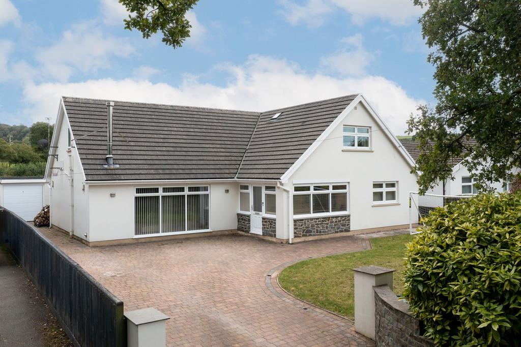 Trevaughan, Whitland, SA34 5 bed detached house for sale - £395,000