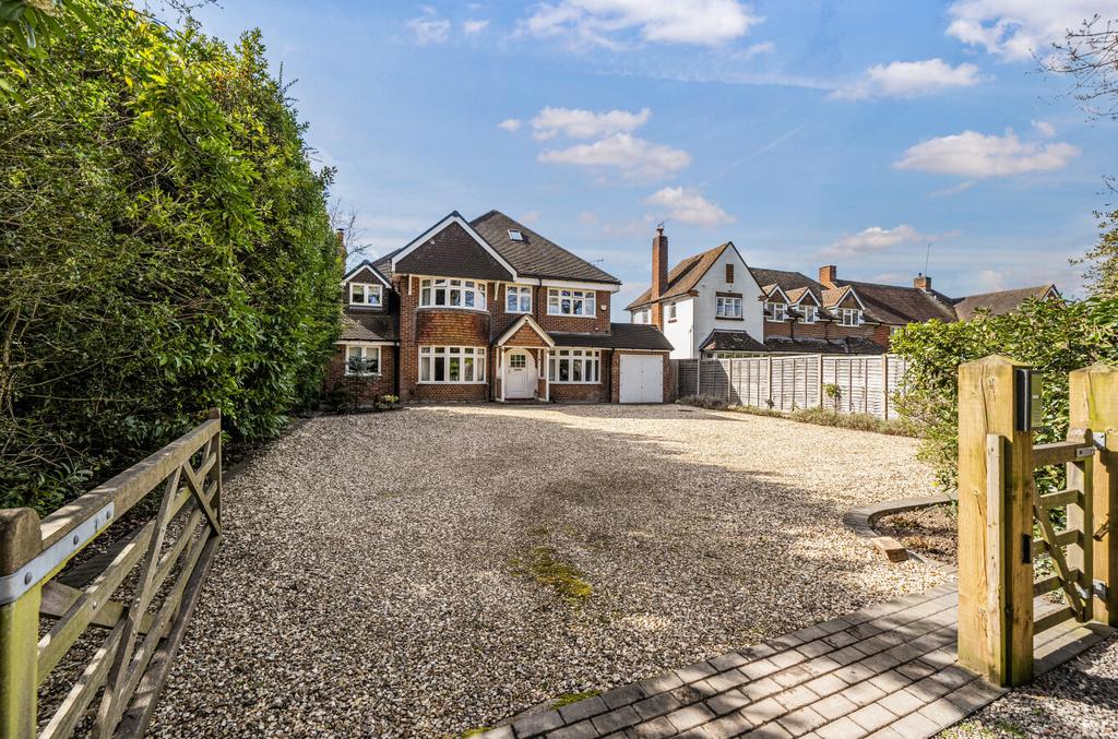 Maiden Erlegh Drive, Earley, Reading 5 bed detached house for sale - £ ...