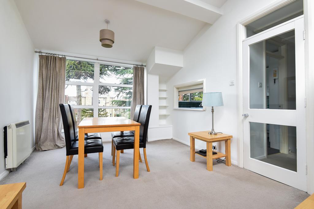 Russell Court, Oxford, Oxfordshire, OX2 2 bed bungalow to rent - £1,700 ...