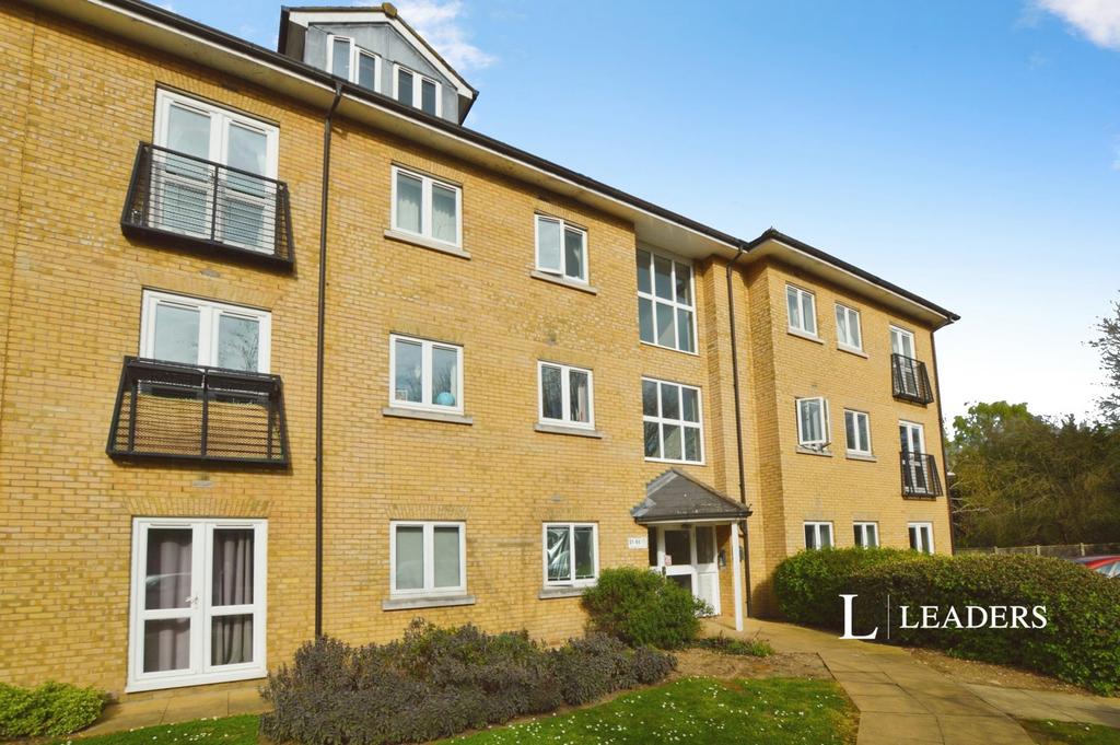 Bloyes Mews, Colchester, Essex, CO1 2 bed flat - £1,100 pcm (£254 pw)