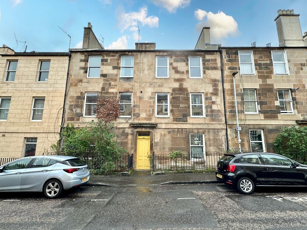 Prince Regent Street, Leith... 1 bed flat - £1,045 pcm (£241 pw)
