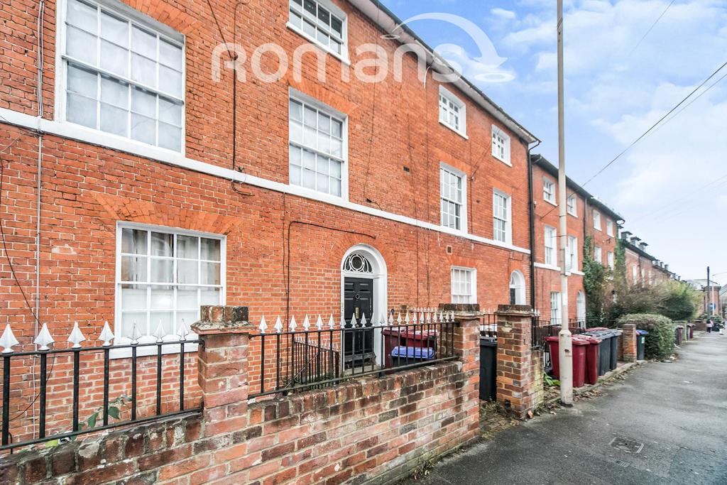 Russell Street, Reading, RG1 2 bed flat to rent - £1,195 pcm (£276 pw)