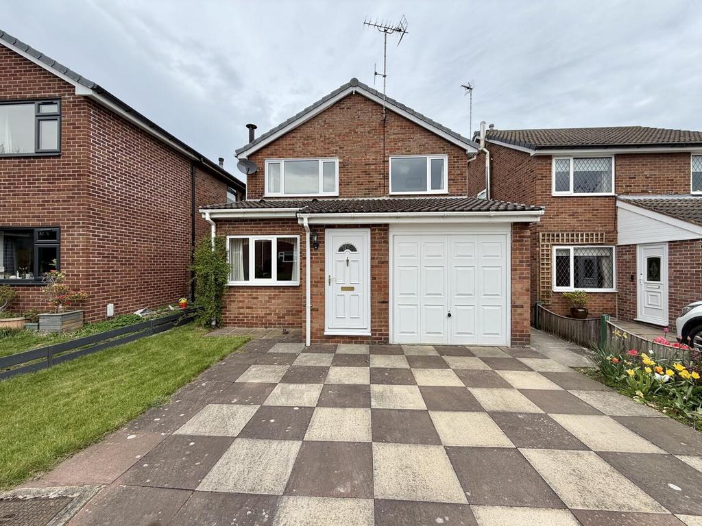 Orchard Close, South Milford, Leeds 3 bed detached house for sale - £ ...