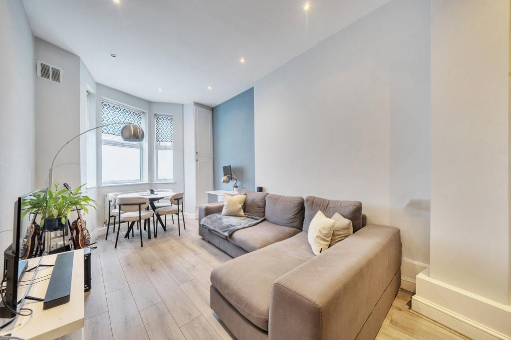West Hill, Putney, London, SW18 1 bed maisonette for sale - £350,000