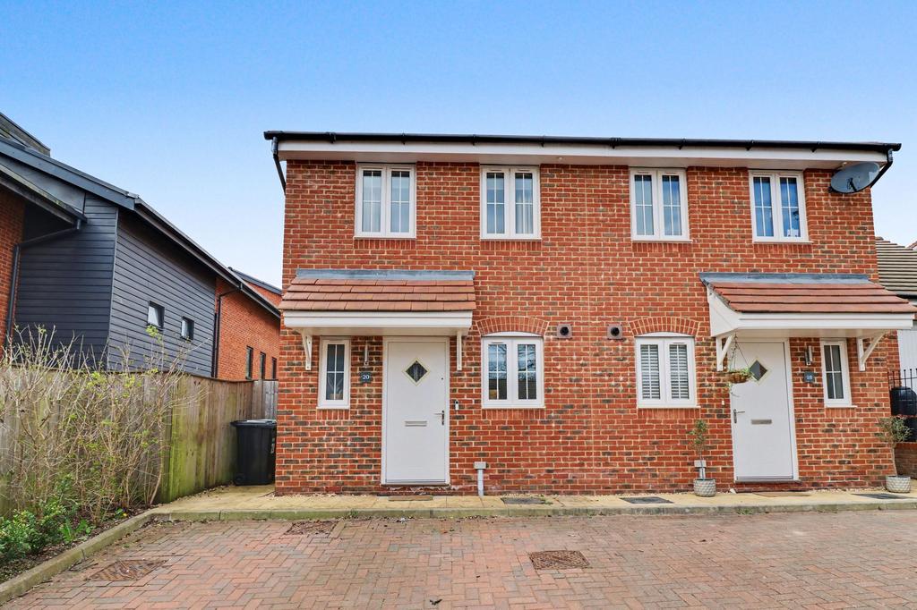 Kingsmill Drive, Eastleigh SO50 2 bed semi-detached house for sale - £ ...
