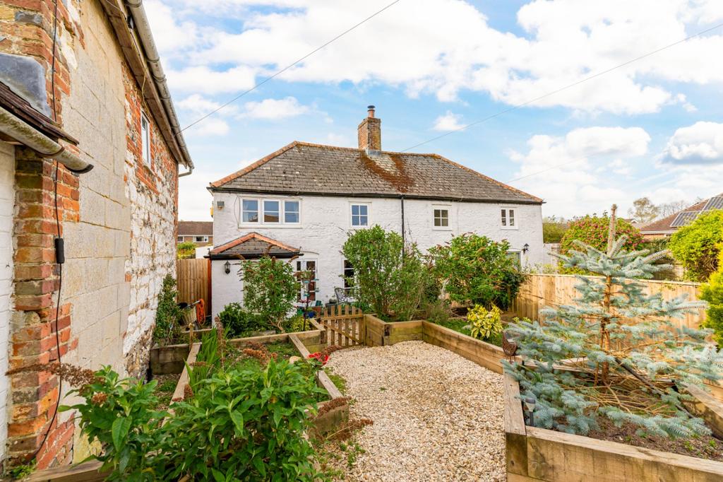 Ermin Street, Baydon, Marlborough... 2 bed semi-detached house for sale ...