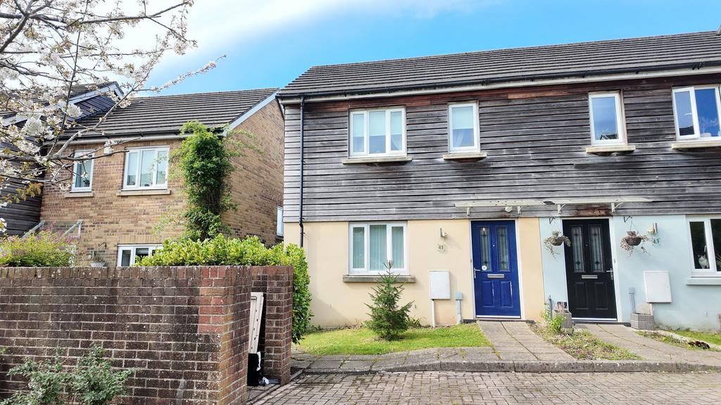 Frobisher Road, Newton Abbot TQ12 3 bed terraced house for sale - £260,000