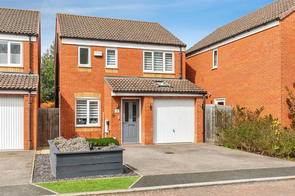 Centenary Way, Raunds 3 bed detached house for sale - £275,000
