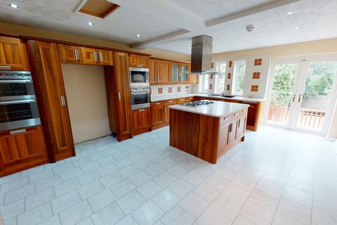 Houses for sale in BD9 | OnTheMarket