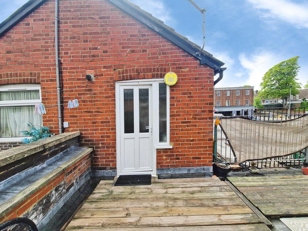 Hitchin Road, Luton, LU2 1 bed flat to rent - £900 pcm (£208 pw)
