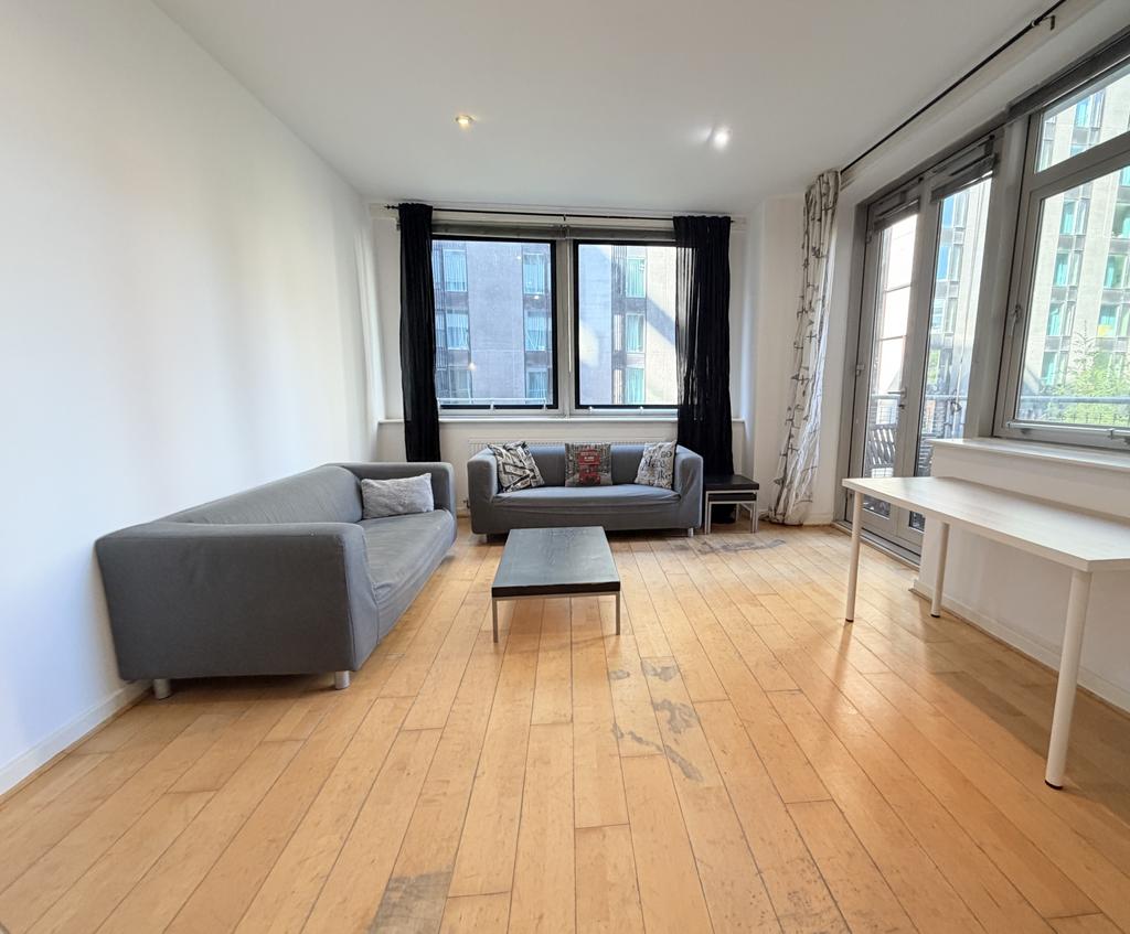 Princess House, 144 Princess Street... 2 bed flat to rent - £1,300 pcm ...