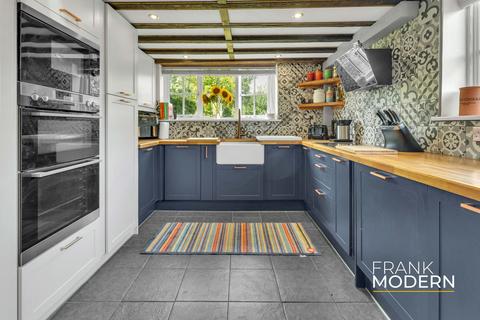 Cottages For Sale In Great Gidding | OnTheMarket