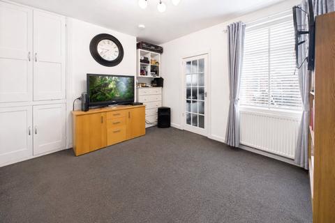 Houses for sale in NN10 | OnTheMarket