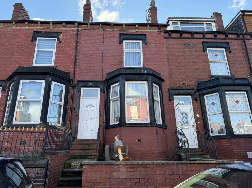 Harehills, Leeds, West Yorkshire, LS8 4 bed terraced house to rent - £ ...