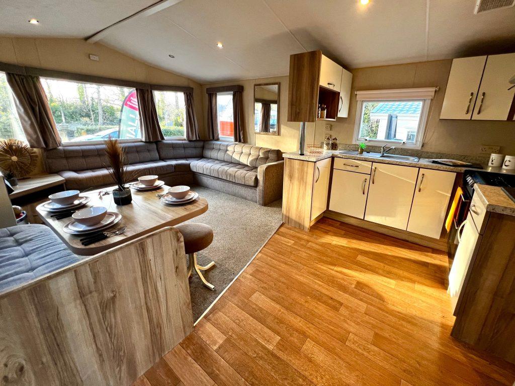 Coghurst Hall Holiday Park – Sussex 3 bed park home for sale - £32,995