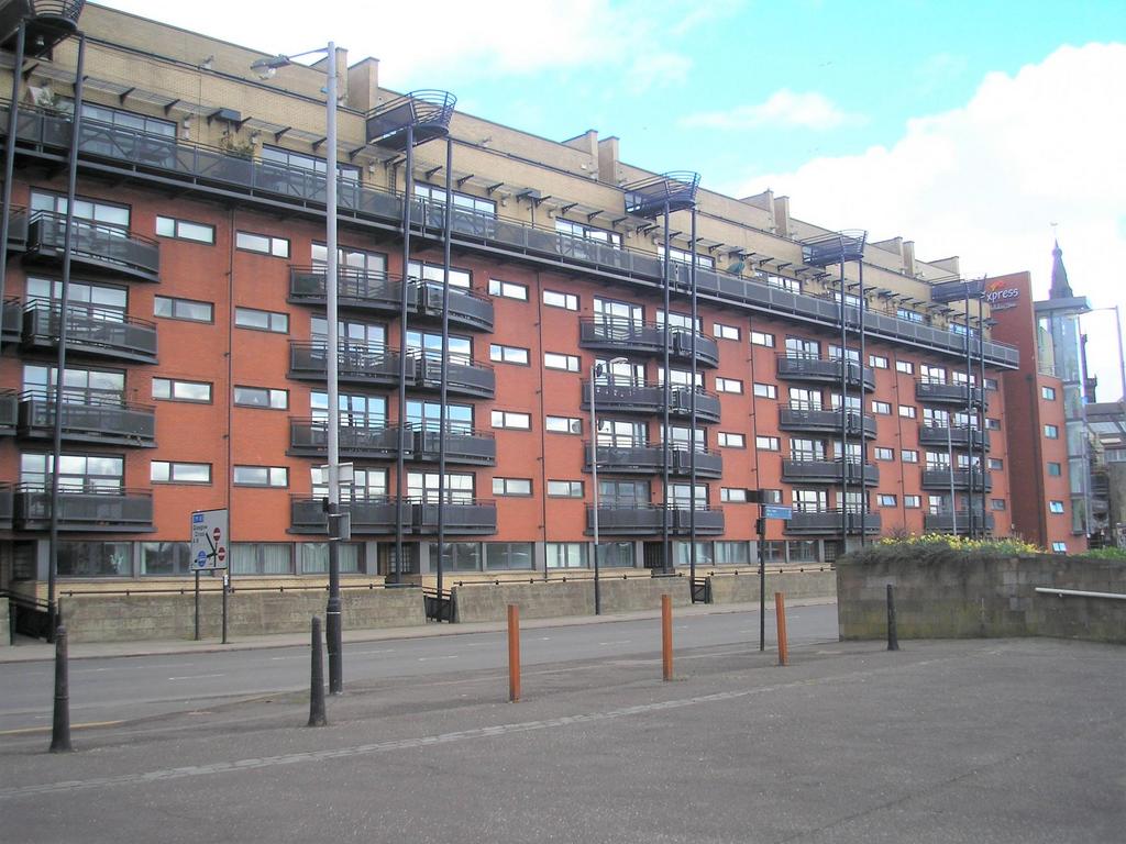Clyde Street, Glasgow G1 2 bed flat to rent - £1,200 pcm (£277 pw)
