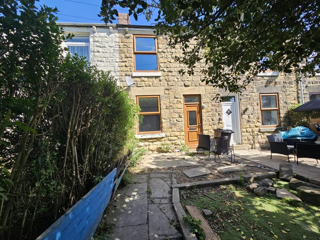Vaughan Terrace, Great Houghton 2 bed house - £600 pcm (£138 pw)