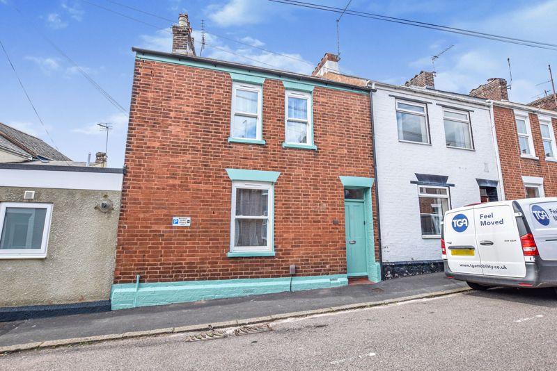 Hoopern Street, Exeter 3 bed terraced house - £2,015 pcm (£465 pw)