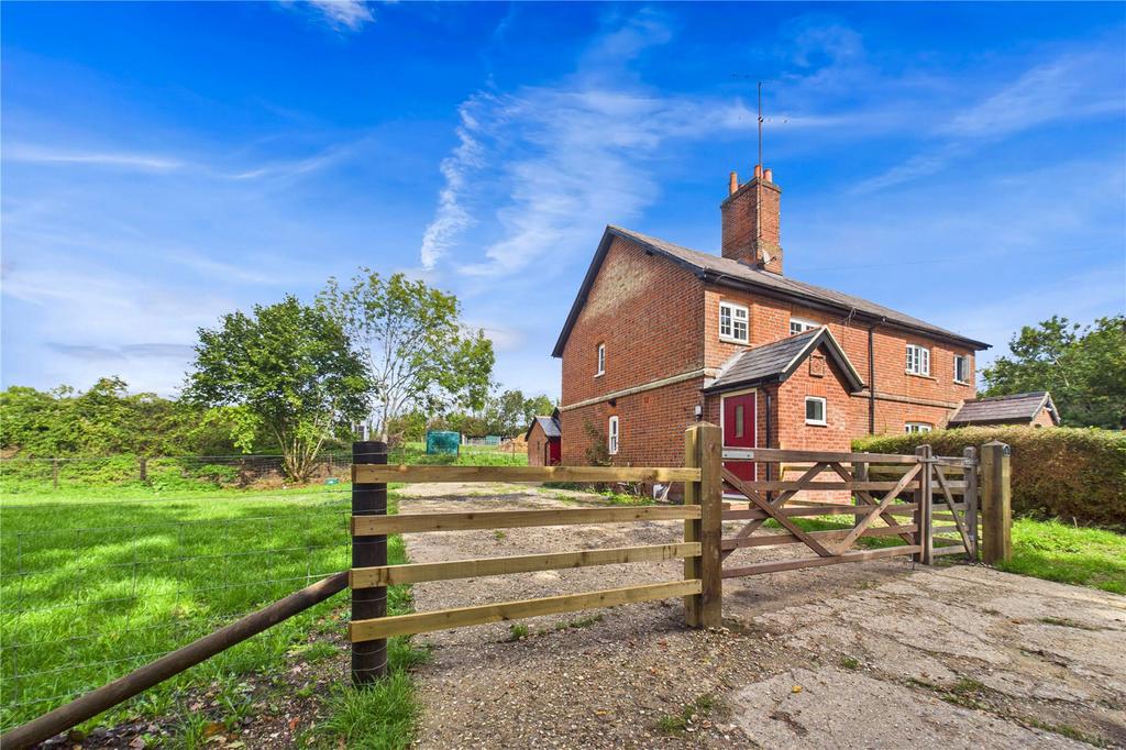 Barn Elm Cottages, Dark Lane... 3 bed semi-detached house - £1,850 pcm ...