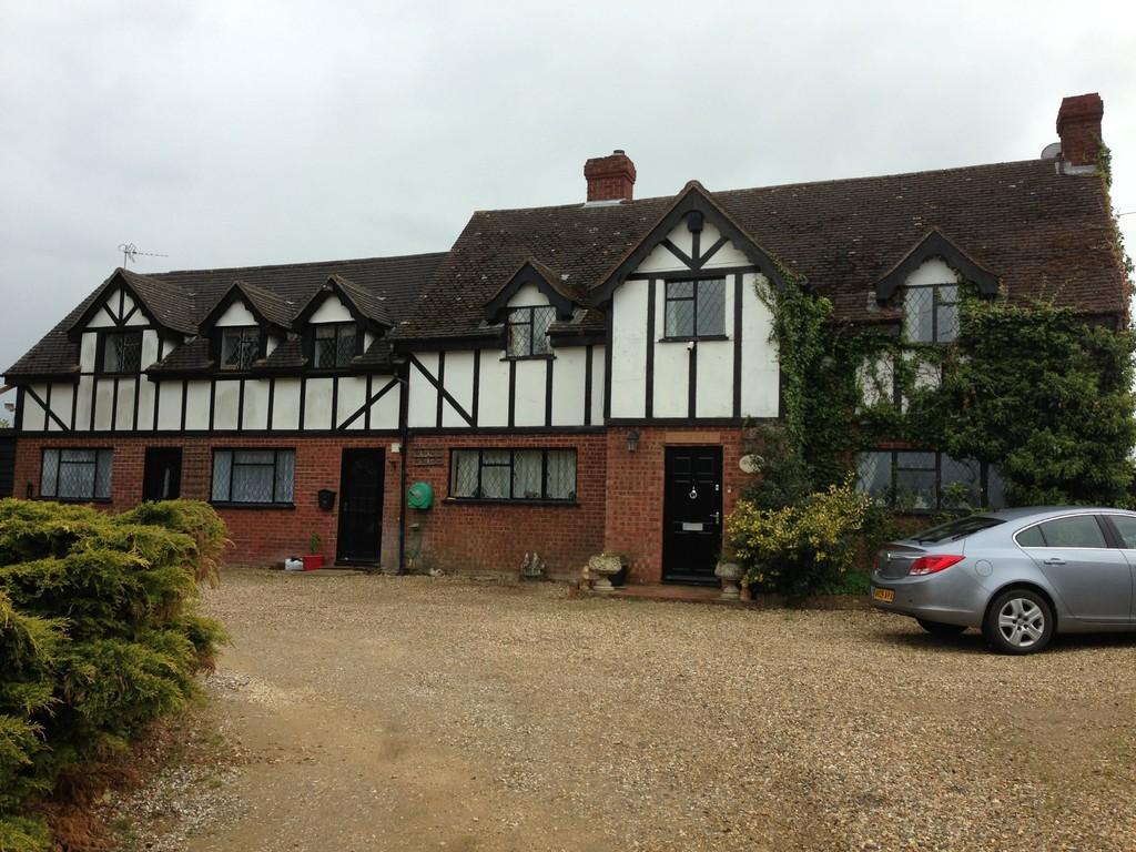 Birch Hall, Felsham Studio - £500 pcm (£115 pw)