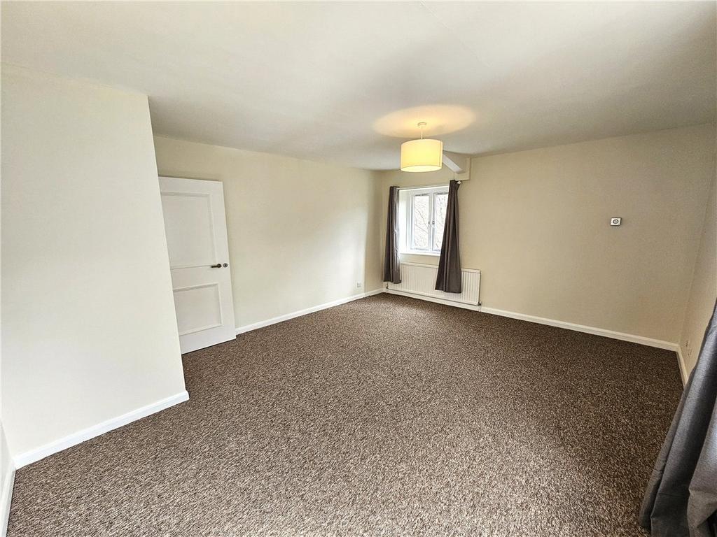 Caxton Court, Grove Street, Bath, BA2 3 bed apartment to rent - £1,850 ...