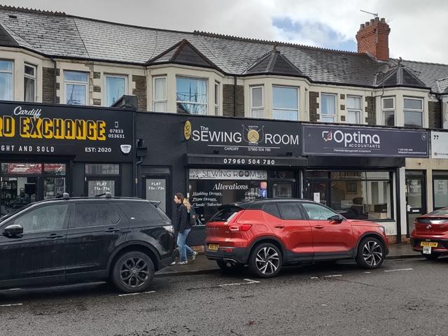 HEATH/GABALFA - Lock up Shop Unit To let Shop to rent - £800 pcm (£185 pw)