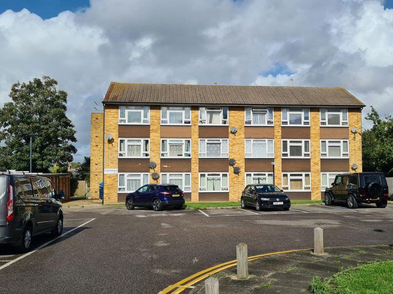 Southwood Road, New Eltham SE9 1 bed flat - £1,350 pcm (£312 pw)
