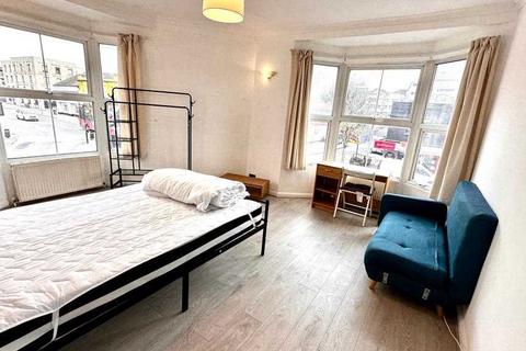 Central Brighton student house shares to rent | OnTheMarket