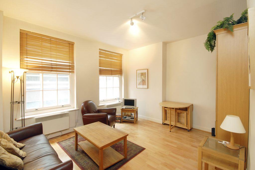 Fetter Lane, London, EC4A 1 bed apartment - £1,798 pcm (£415 pw)