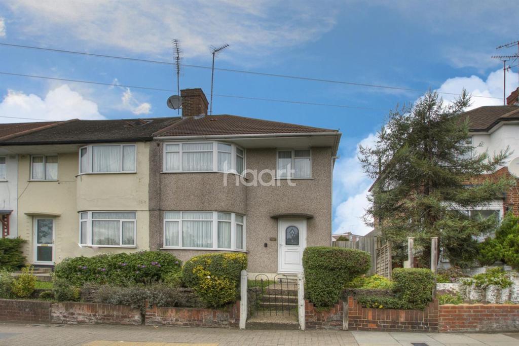Oldfield Lane North Greenford 3 Bed Semi Detached House £450 000