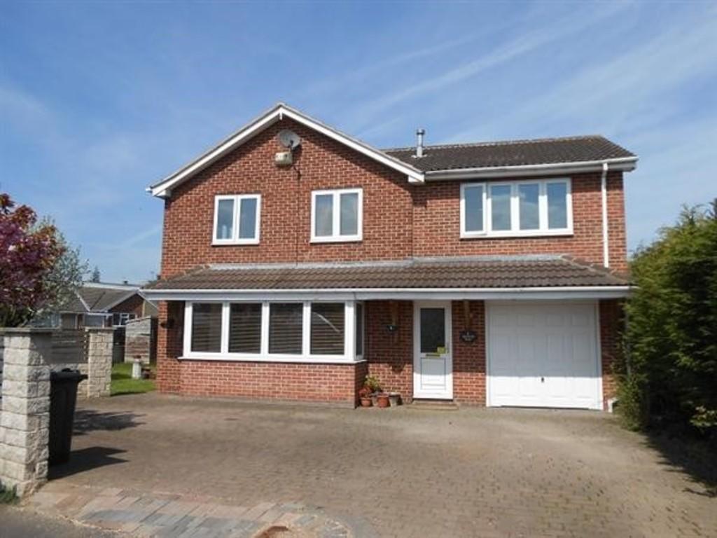 Manor Way, Todwick 5 bed detached house - £299,950