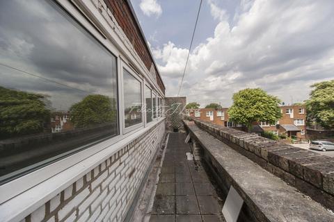 Houses for sale in London | Latest Property | OnTheMarket