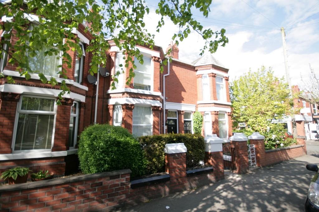 Gainsborough Road, Crewe 1 bed in a house share to rent - £475 pcm (£ ...