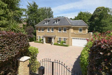 Houses for sale in Weybridge | Latest Property | OnTheMarket