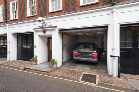 Houses for sale in Cadogan Place | Latest Property | OnTheMarket