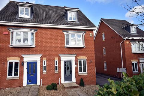 Houses for sale in Kettering | Latest Property | OnTheMarket
