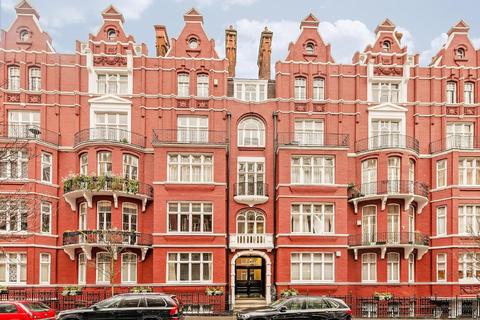 Houses for sale in Central London | Latest Property | OnTheMarket