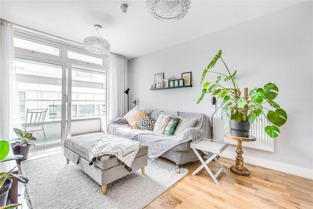Sesame Apartments, 4 Holman Road, London 2 bed flat to rent - £2,650 ...