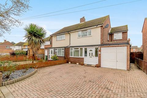 Houses for sale in Shepperton | Latest Property | OnTheMarket