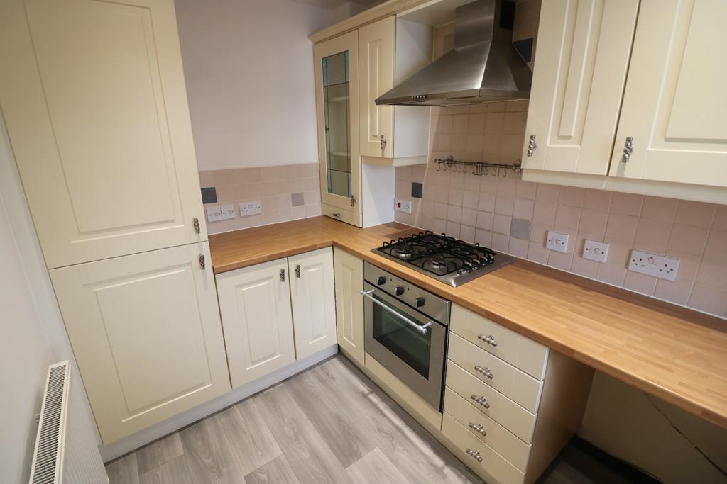 Wolfreton Terrace, Willerby 4 bed semi-detached house - £895 pcm (£207 pw)