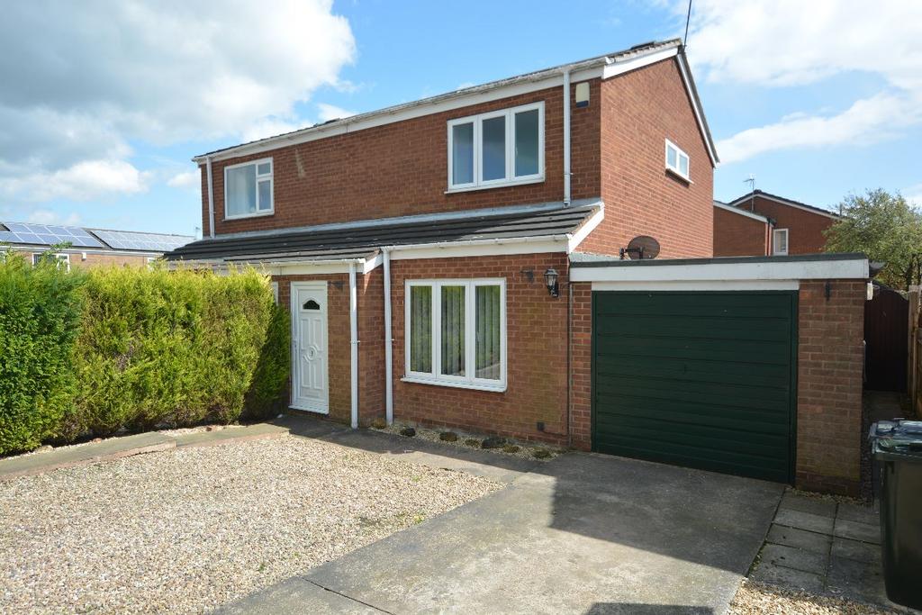 Taylor Crescent, Woodsetts 2 bed semi-detached house - £700 pcm (£162 pw)