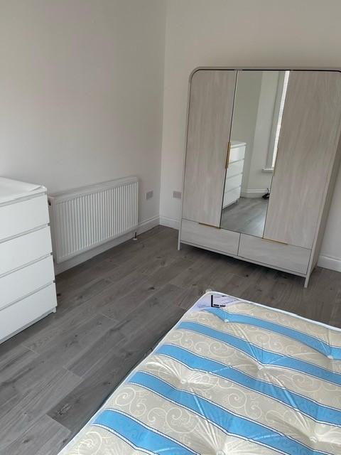 Ripley Rd, Seven Kings, IG3 1 bed in a house share - £710 pcm (£164 pw)