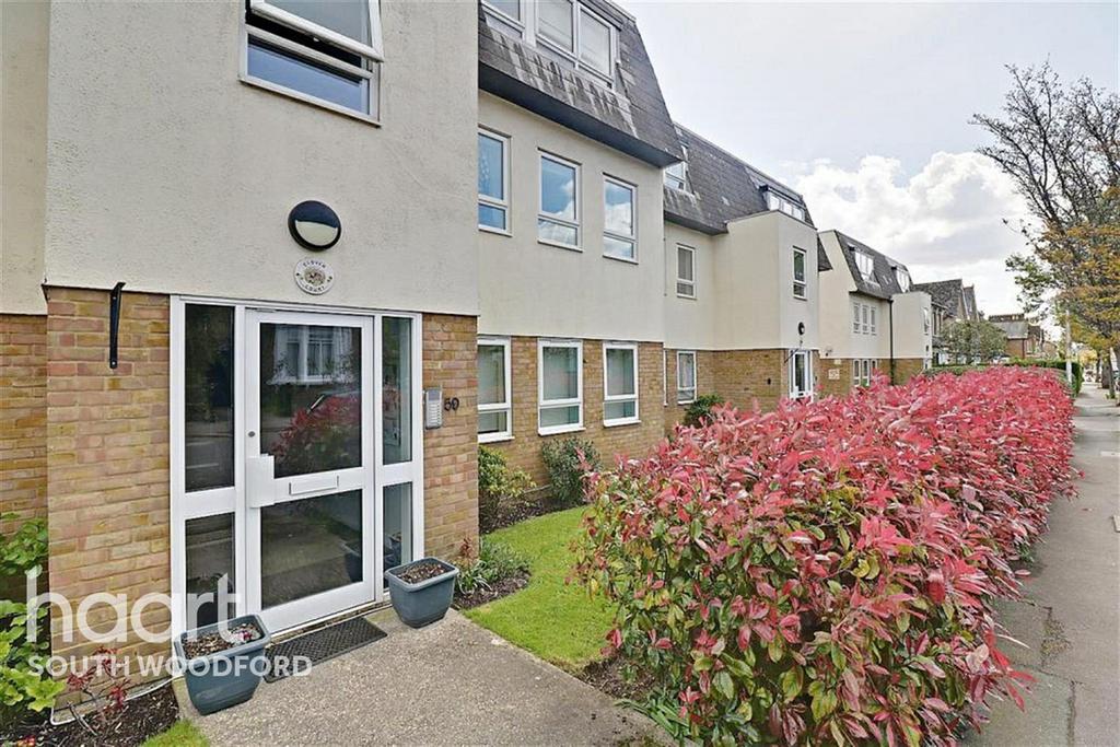 Cleveland Road, South Woodford, E18 2 bed flat - £1,750 pcm (£404 pw)