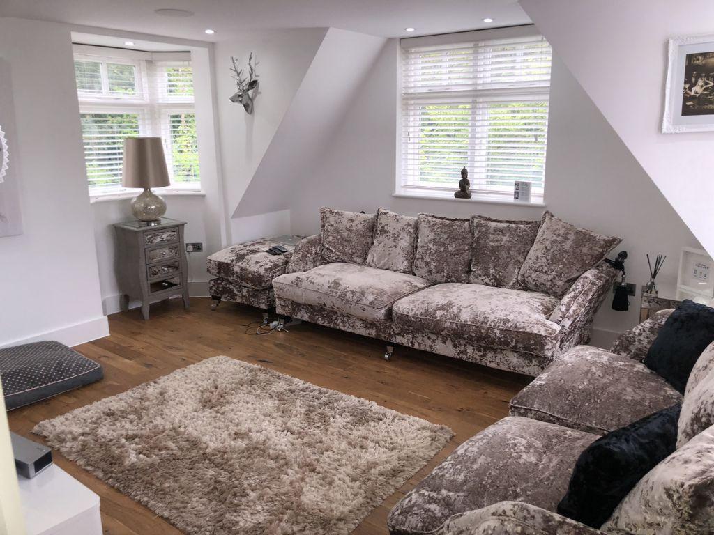 Baston Road, Hayes, BR2 2 bed apartment to rent - £1,900 pcm (£438 pw)